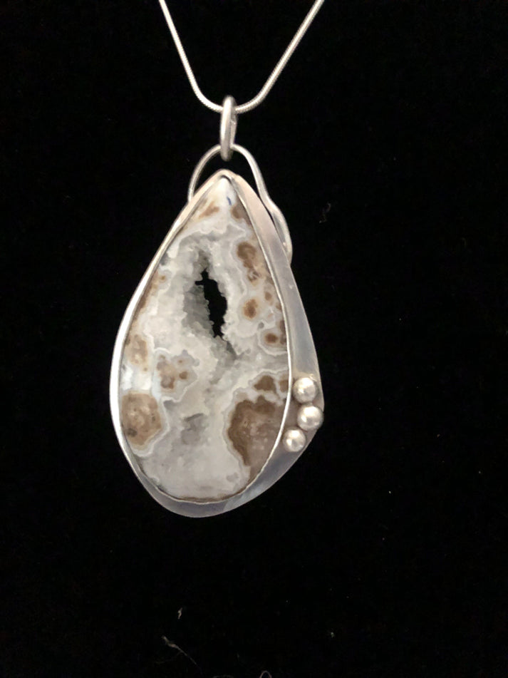 Seashells, Waves, and Daydreams - Wyoming Blizzard – Of Coins & Crystals